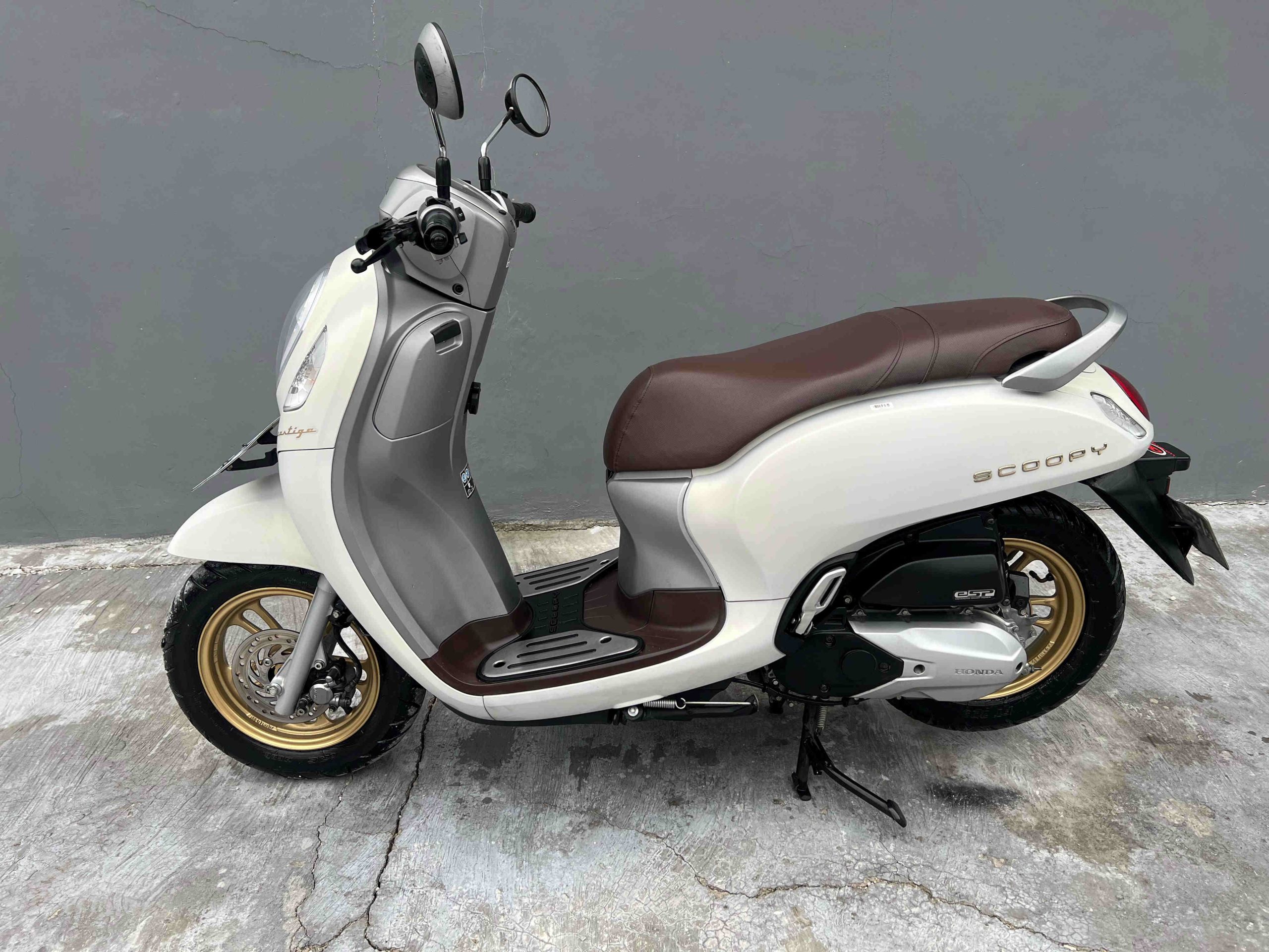 Scoopy 2021 Putih Plat AE MAGETAN - HUMA MOTOR JUAL BELI MOTOR BEKAS ...